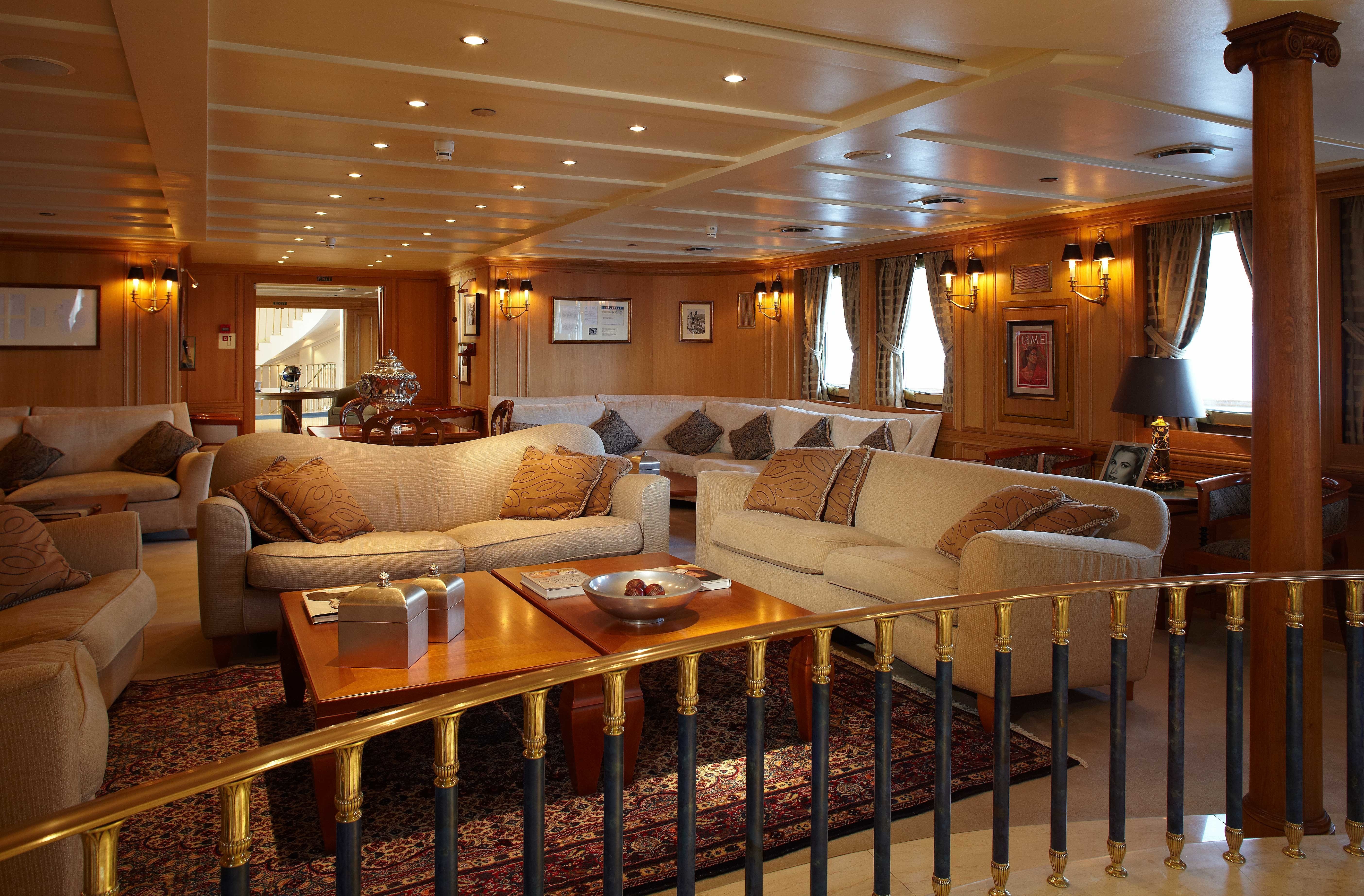 Yacht CHRISTINA O, Canadian Vickers Shipyards | CHARTERWORLD Luxury ...